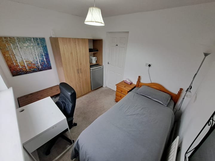 Mini Studio In Dooradoyle - Limerick, Ireland