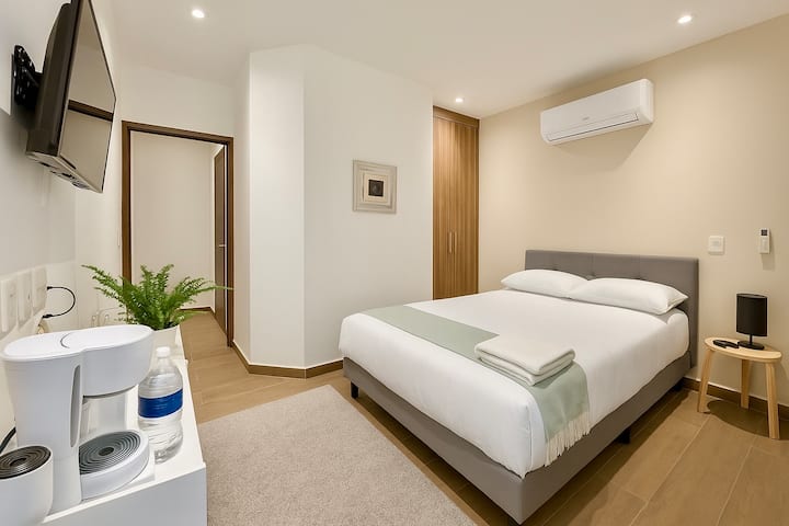 Romantic Loft, Private Terrace, City View - Querétaro