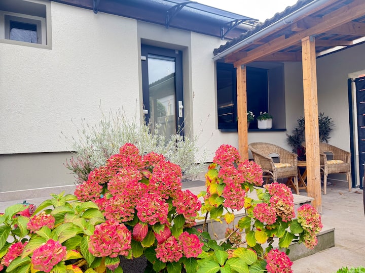 Süßes Gästehäuschen In 1a Lage - Bochum