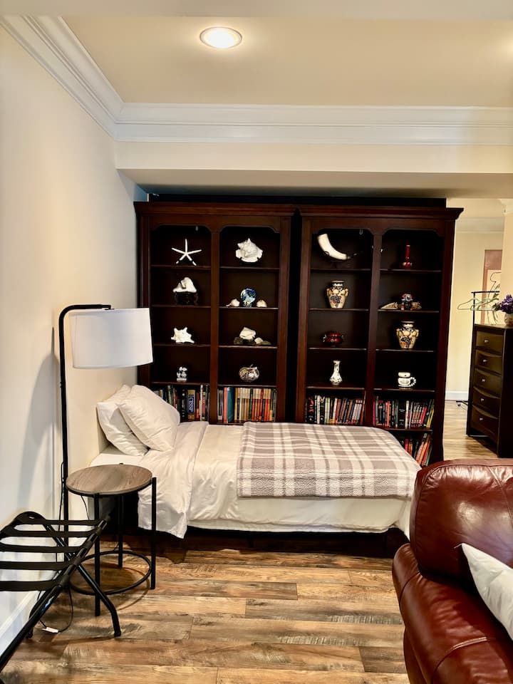 Oasis Near Dc-1king+1studio Queen Br,yard, Parking - Alexandria, VA