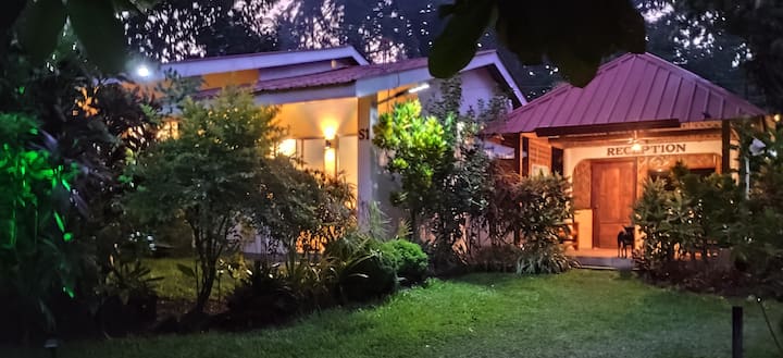 Acacia's Studio 2 Air Con - Mambajao