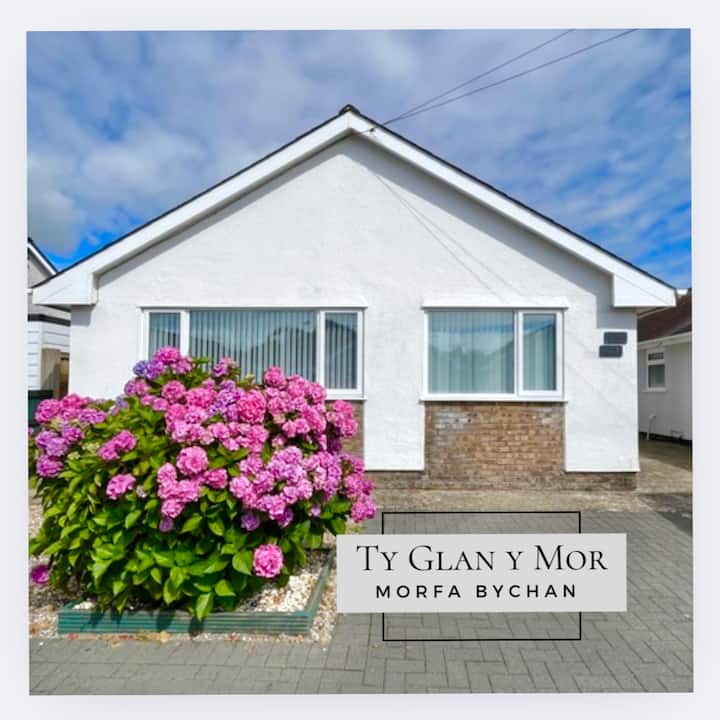 Ty Glan Y Mor - Wales
