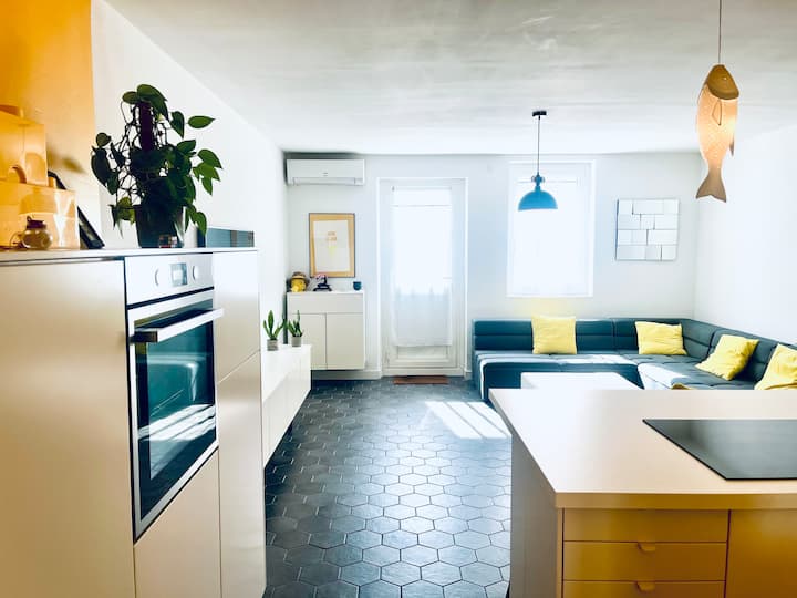 Maison Plain-pied Avec Terrasse Proche Remparts - Vaucluse