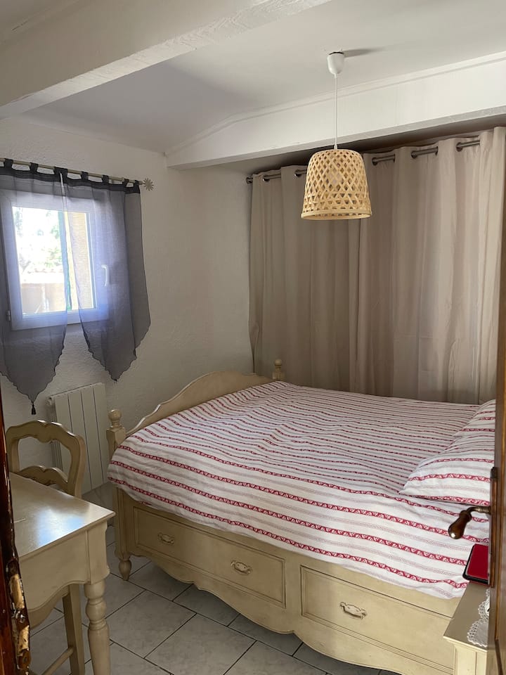 Logement Entier Jacuzzi Marignane - Vitrolles
