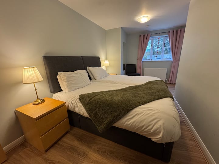 Spacious Cotswold Retreat With Open Views - Bibury