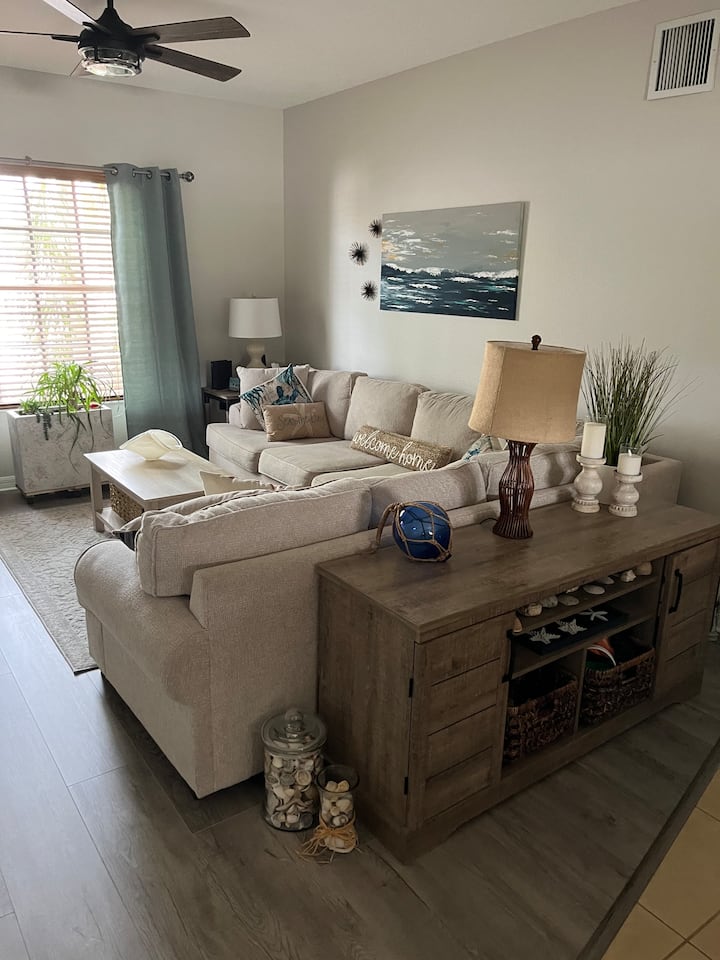 Cocoa Beach Master Suite - Cocoa Beach, FL
