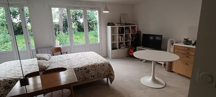 Grand Studio Avec Jardin - Pantin