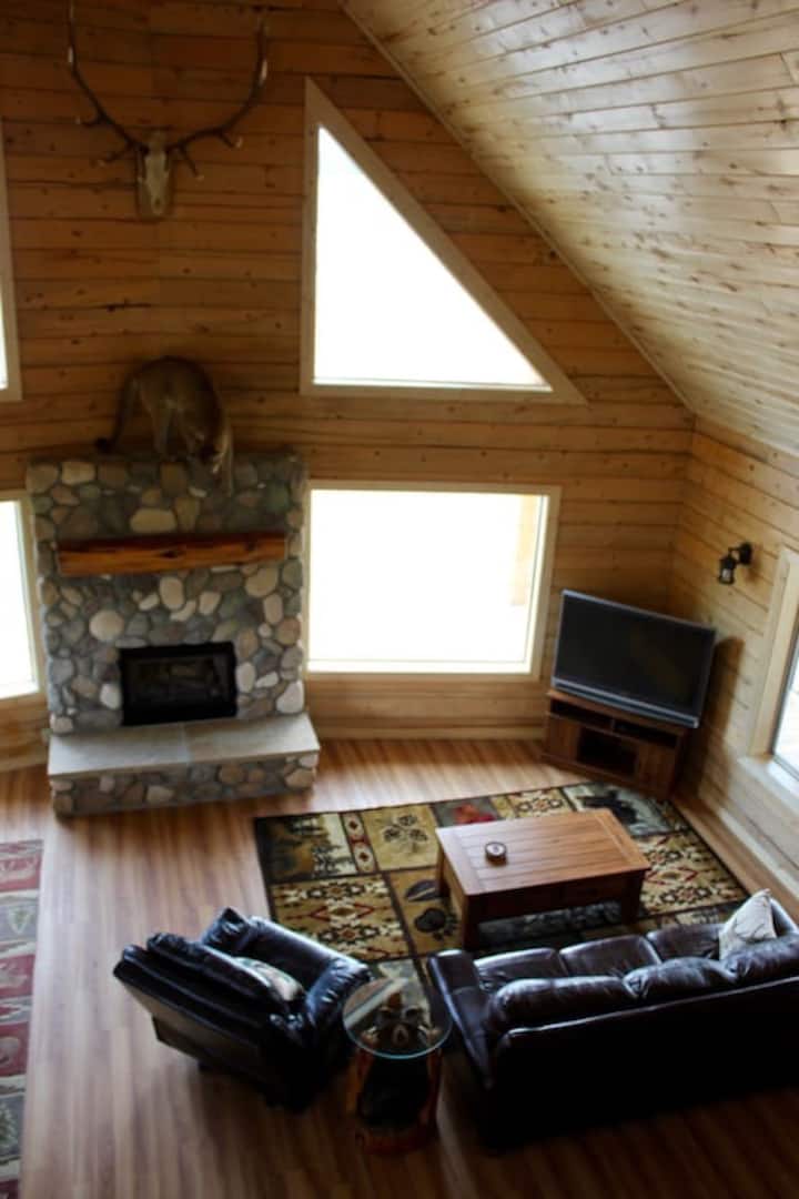 Star Struck Mountain Log Cabin - Pagosa Springs, CO