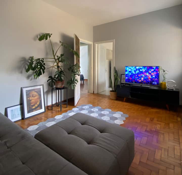 Dois Aptos No Mesmo Andar - Prox. Metrô Faria Lima - São Paulo