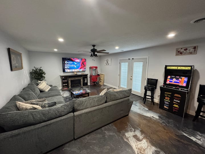 Peaceful Home In Waukegan - Waukegan, IL