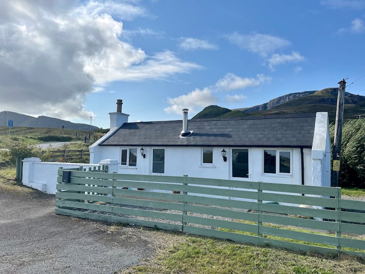 Quirky Cottage On Isle Of Skye - Skye