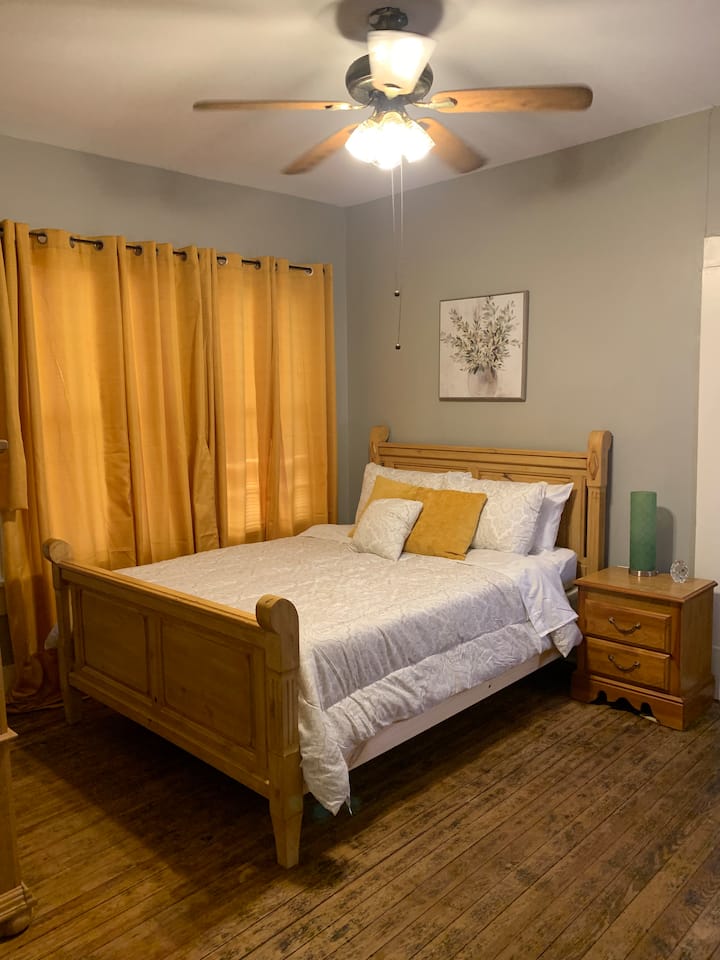 Cozy Duplex - San Antonio, TX