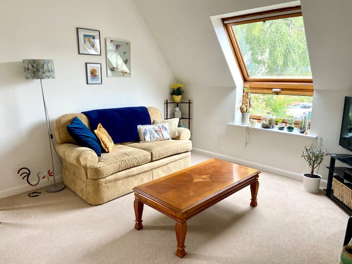 Quiet 2-bed Flat With Free Parking Space - Wantage