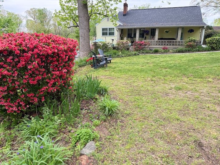 House Near Bju, Furman, Ngu & Town - Travelers Rest, SC