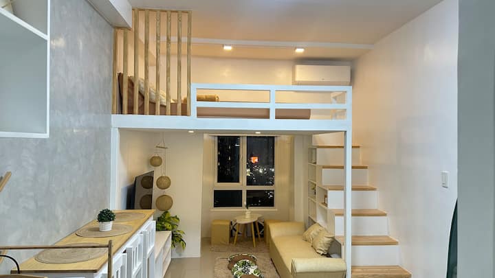 Estm Luxe Staycation Quezon City (Free Pool & Gym) - Quezon City