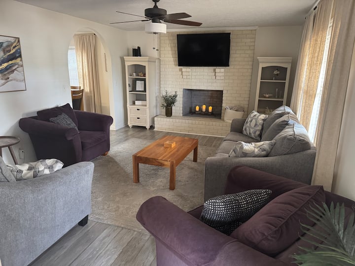 Large House With Fenced Yard And Game Room! - Little River, SC