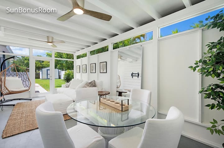 Centrally Located Beach Cottage - ネープルズ, FL