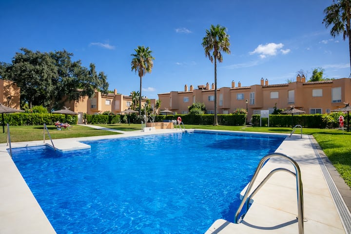Pool & Sunny Terrace | Walk To Beach - Marbella