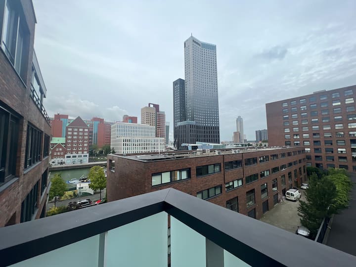 C Rotterdam Centre Erasmusbridge View Balcony Room - Rotterdam