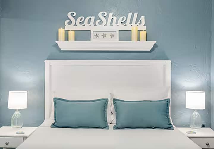 Seashells Getaway - Boat Slip, Ramp, Pool - Florida Keys