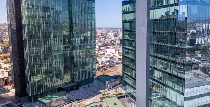 Adamant Grand Toreo Contemporary - Tijuana