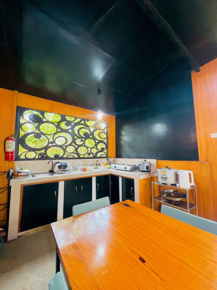 Quiet Lakeside Hideaway|comfy Cabin Stay For 6 Pax - Cavinti