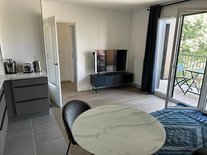 Villa 8’ Aux Portes De Genève. - Ferney-Voltaire
