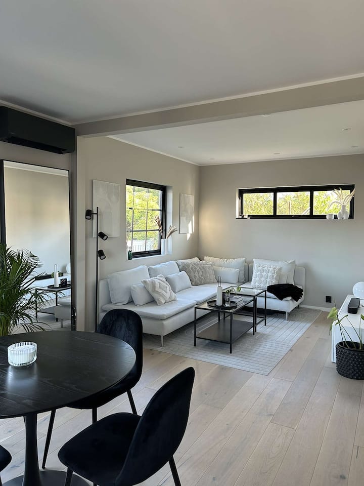 Nydelig Sentral Og Moderne Leilighet Med Sjøutsikt - Bergen