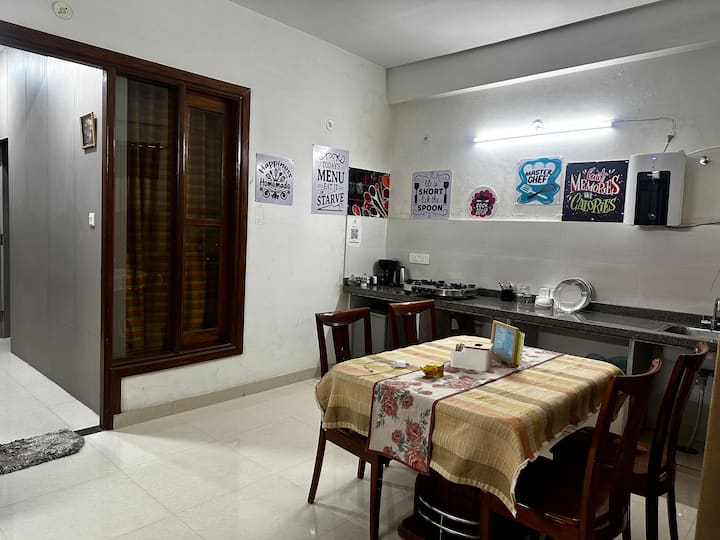 Living Studio - Kanpur