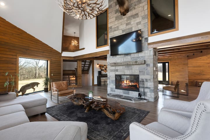 The Cabin At Big Creek - Pleasant Hill, MO