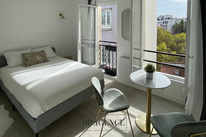 Studio Chic • Au Pied Du Métro Nation • Vue Paris - Paris 12e Arrondissement