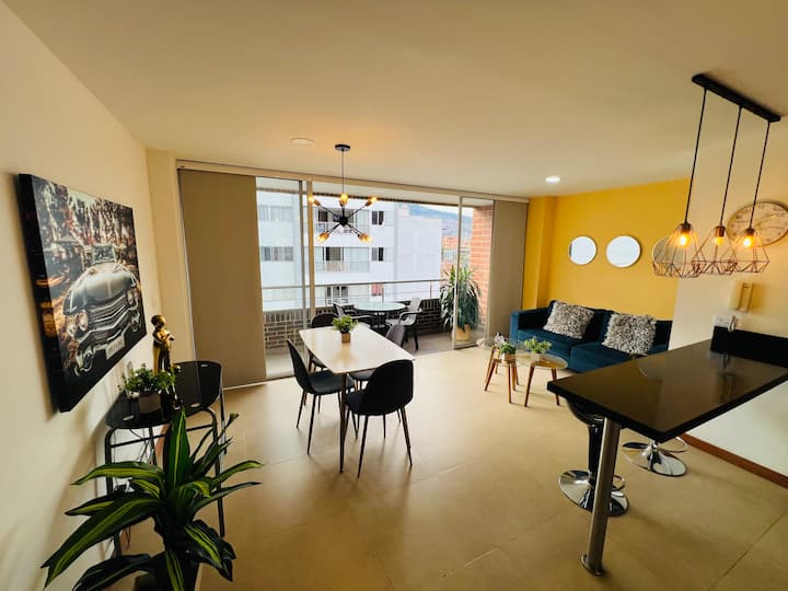 Fully Furnished Apt W/ Excellent Location - Medellín