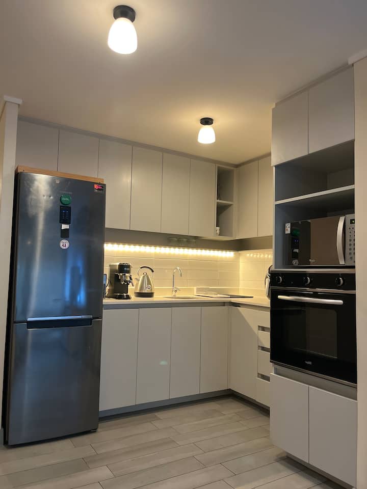 Depto. En ÑUñoa • Cerca De Metro L3 Y L6 • Piscina - Santiago