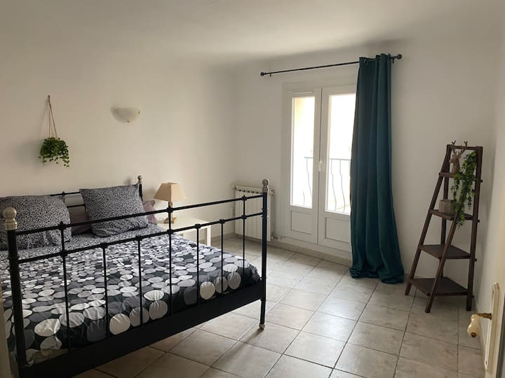 Spacieuse Maison Avec Garage - Uzès