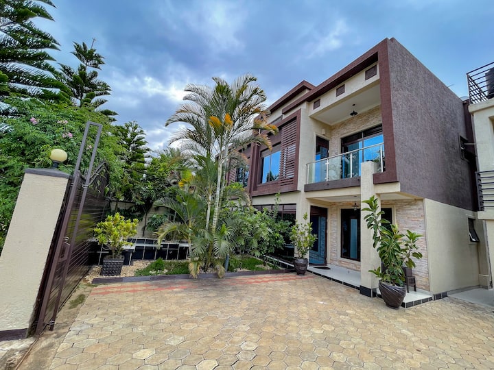 Gled Home B - Kigali