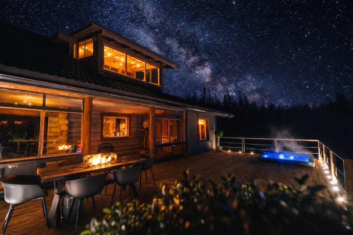 Upea Hirsi Mökki Ulkoporeltaalla Ja Kelosaunalla - Renko