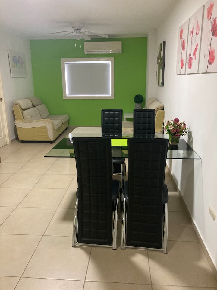 Bello Apartamento Grande Con Habitacion Privada - Aruba