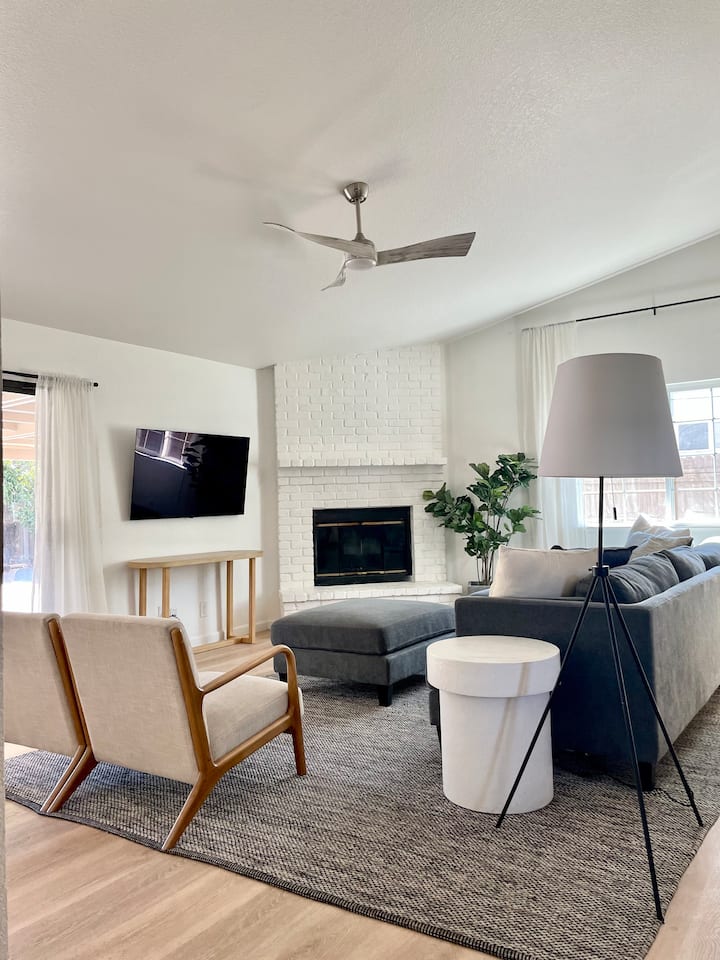 Monthly Special - Central Location-fully Renovated - Sacramento, CA