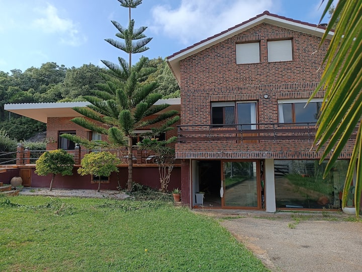 Magnífica Casa Cerca Del Mar Ideal Para Familias - Cantabria