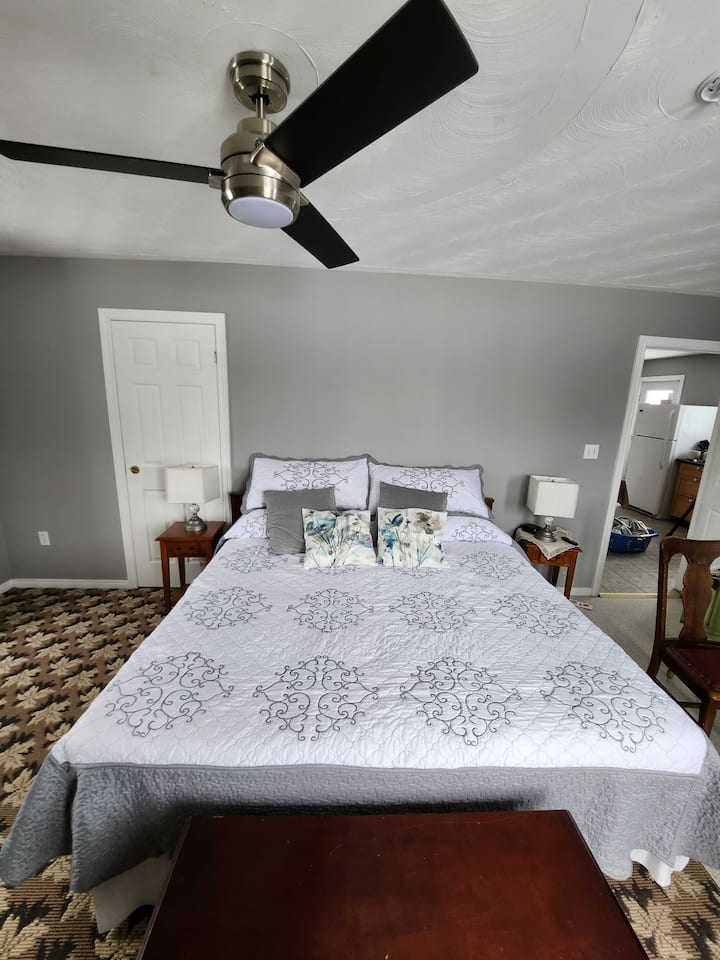 Country Home Offering 4 Beds - Fergus