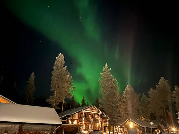 Onnenpesä Log Villa Close To Slopes And Skibus - Lappi