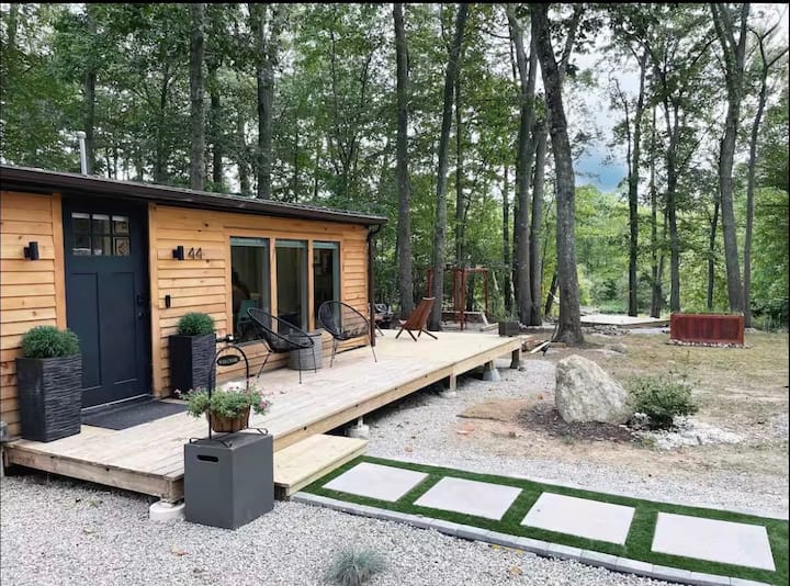 Luxury Tiny Home Near Rocky Neck - Connecticut