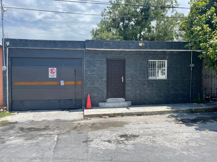 Habitación Privada Con Excelente Ubicación - Guadalupe, Mexico