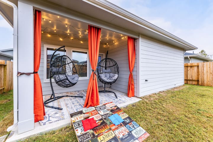 City Vibes: Upscale Houston Getaway - Houston, TX