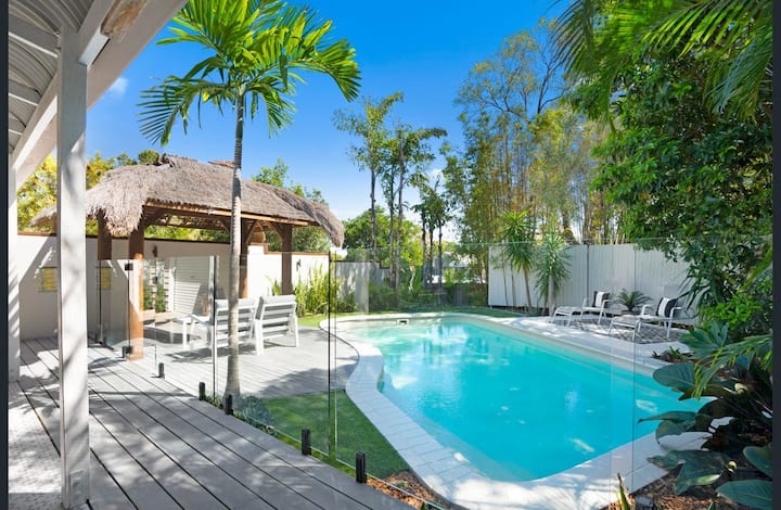 The Sunrise Beach House - Noosa Coastal Oasis - Noosa Heads