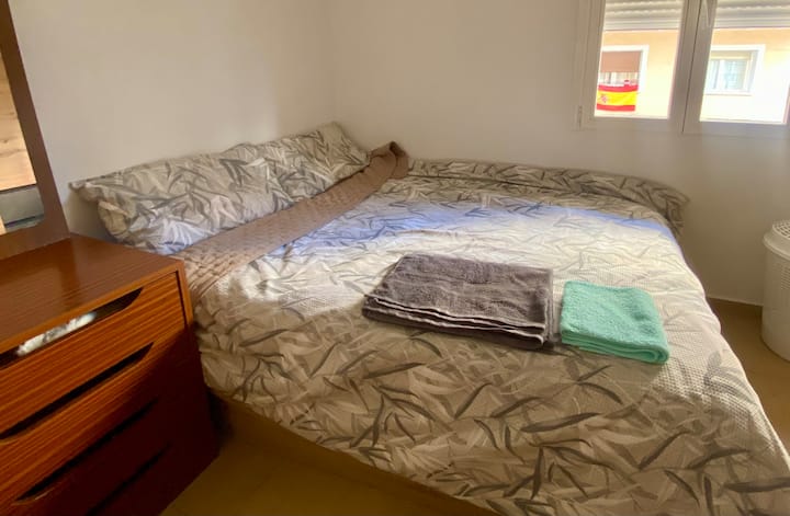 Habitación Grande Y Tranquila - Coslada