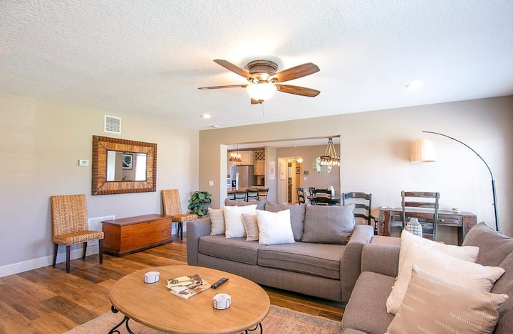 Daytona Beach House - 5 Min Walk To Beach - Daytona Beach Shores, FL