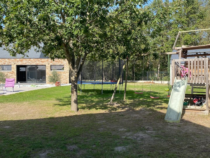 Maison Au Fond Du Jardin Avec Piscine - Romorantin-Lanthenay