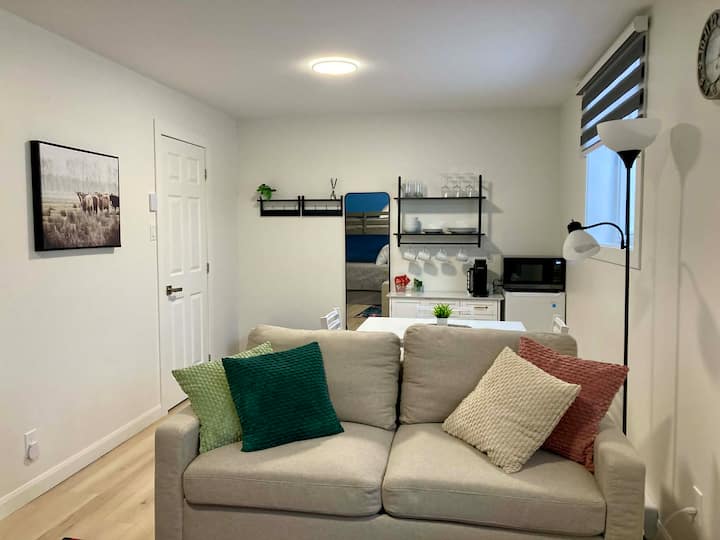 Grande Chambre Privée Moderne Et Confortable - Rimouski