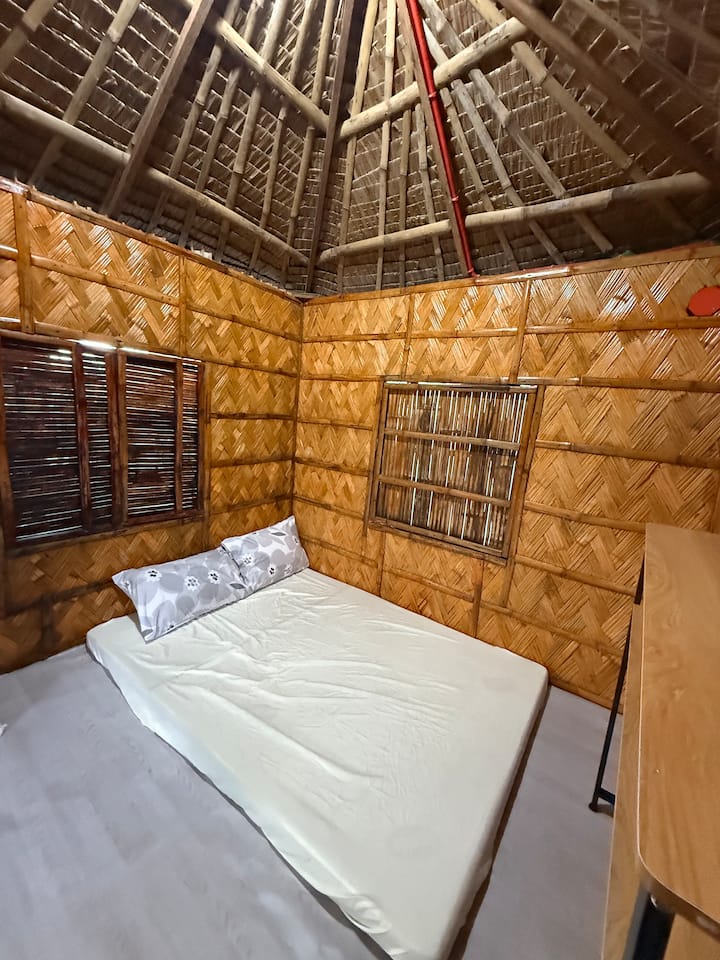 Humble Huts Homestay - Simple. Spacious. Serene. - San Narciso